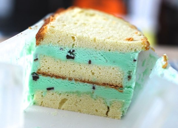 The Easiest Ice Cream Cake Hack in a Loaf Pan - The Naptime Chef